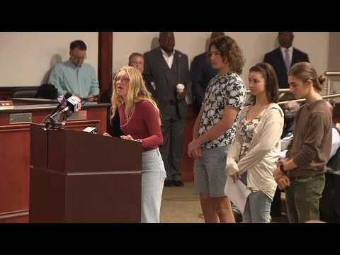 Charleston County students ask Board of Trustees to stop bringing politics into classroom