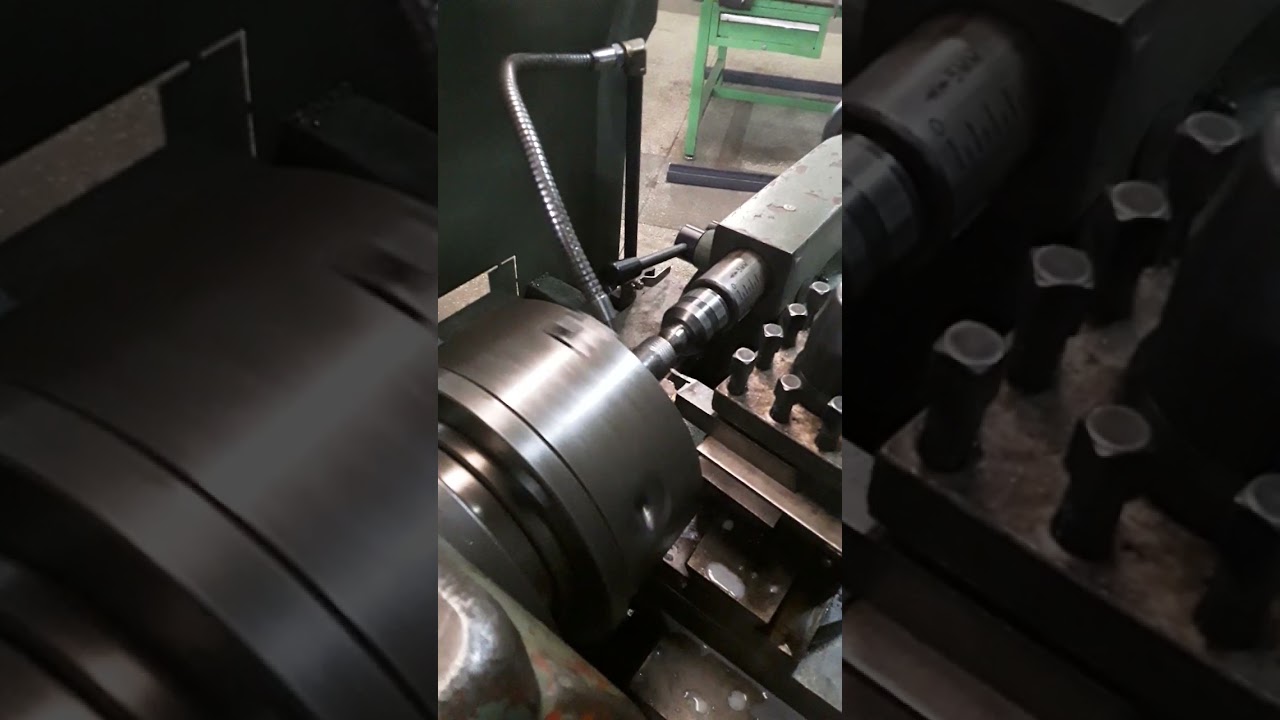 Milling machine operation[Threading process]