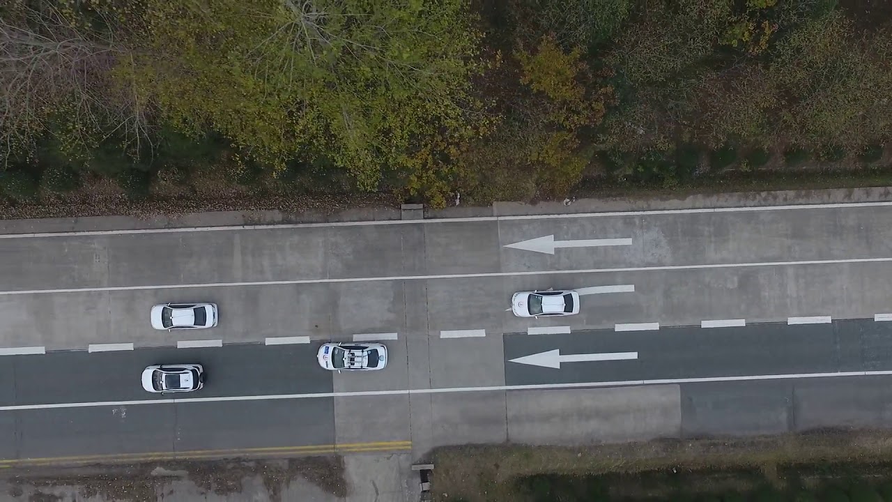 Autonomous Vehicle Lane Change in Mixed Traffic - Scenario 1: Free Flow