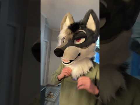 MY BOYFRIENDS A FURRY (Fursuit unboxing)