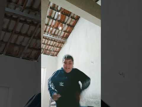 É um morico a pisa da minha mãe