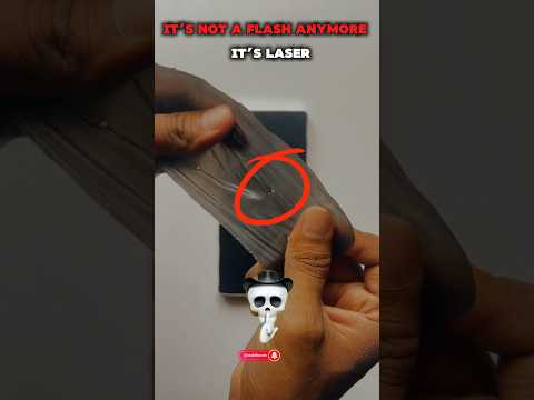 Samsung s25 ultras flash is a laser π #shorts #trollface #vairal