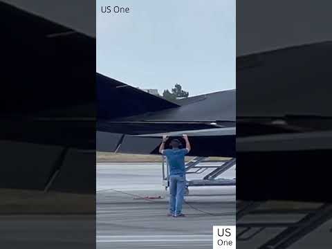 F 117 Preparing #jet #fighterjet #stealth #f117