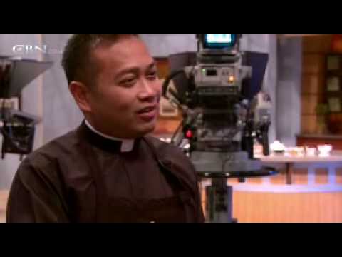 In The Green Room with Father Leo - CBN.com