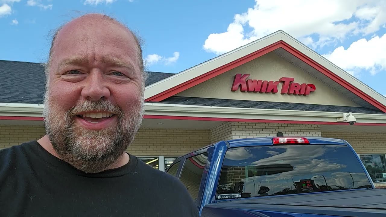 What to Eat at Kwik Trip (its more than just Glazers)