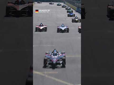 DOUBLE overtake 😱 Welcome to Formula E, Taylor! #FormulaE #Motorsport #Racing