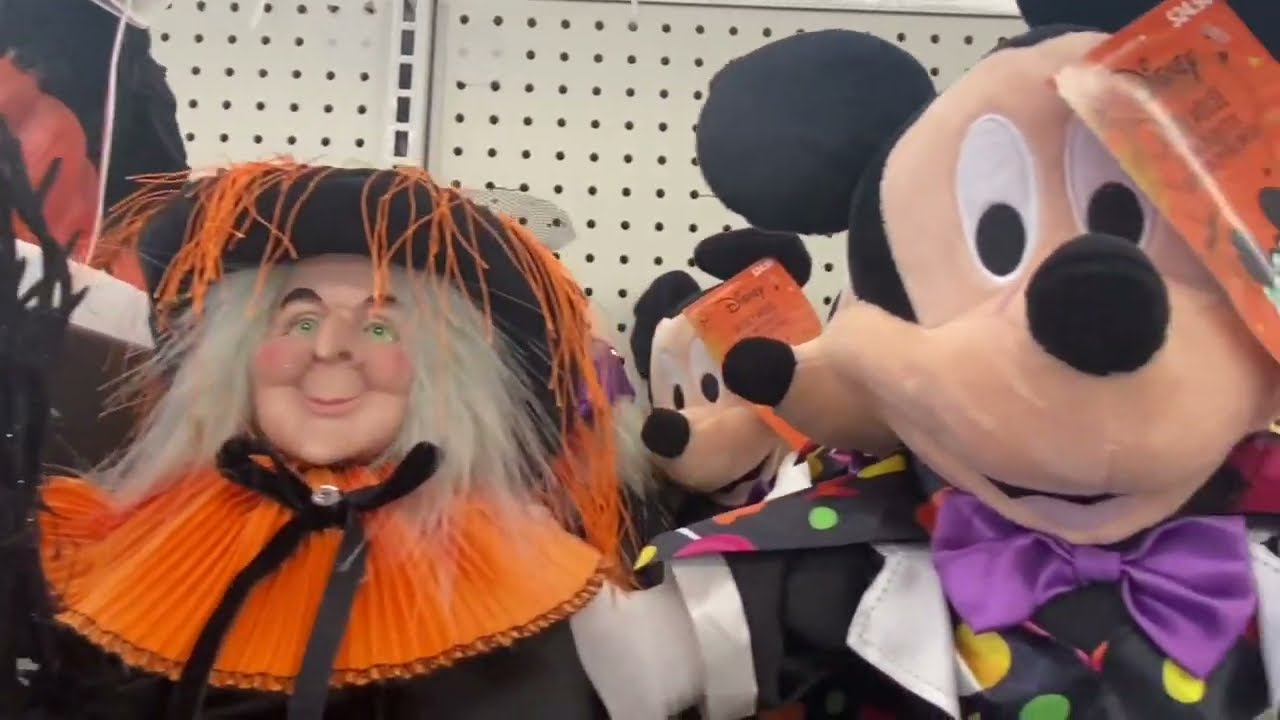 Halloween season preview at Walmart (CANADA 🇨🇦)