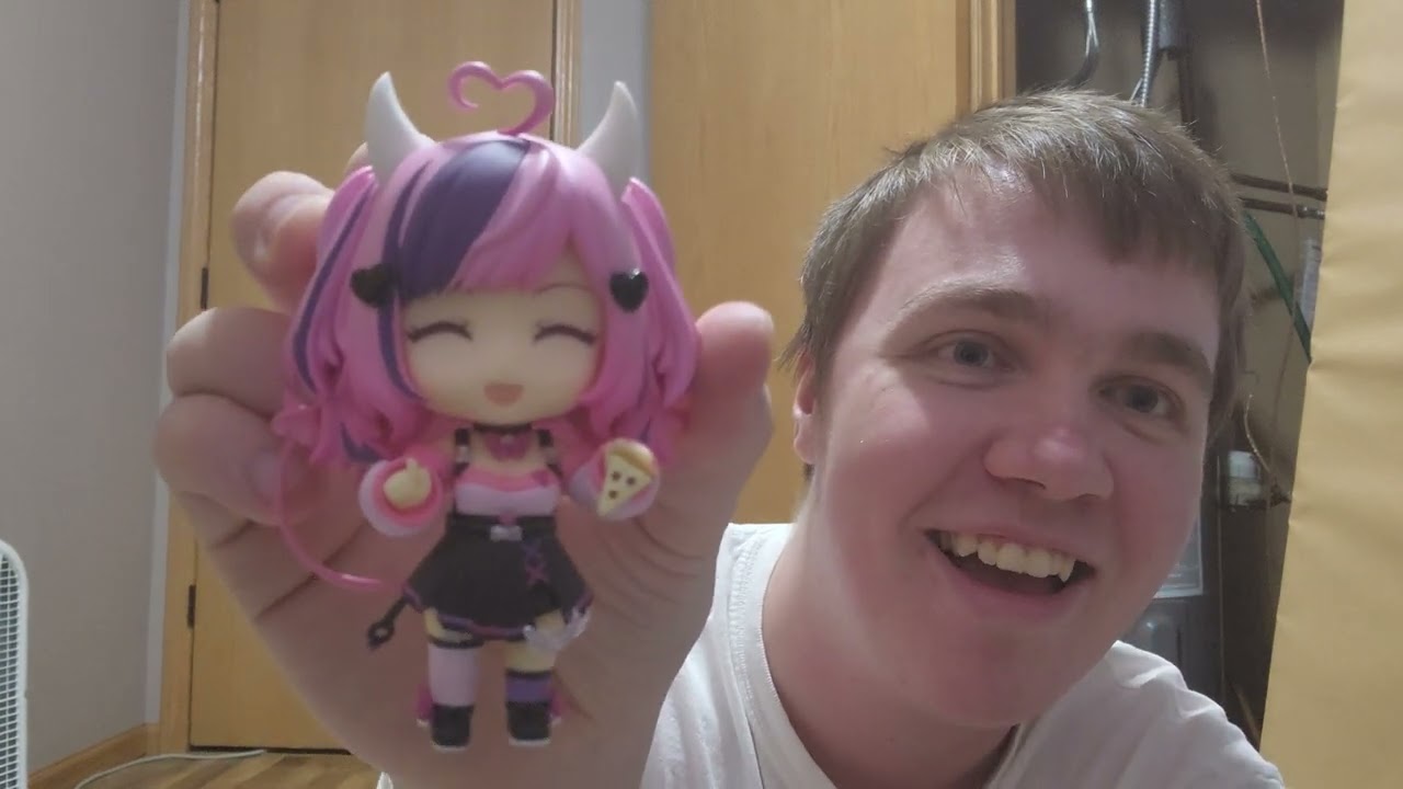 Unboxing the official Ironmouse nendoroid!!!
