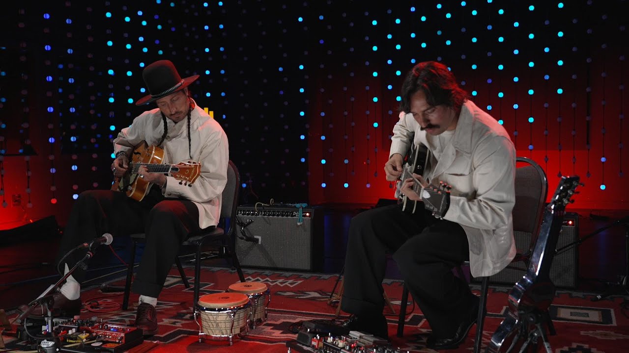Hermanos Gutiérrez - Sonido Cósmico (Live on KEXP)