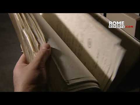Pope changes name of Vatican Secret Archives