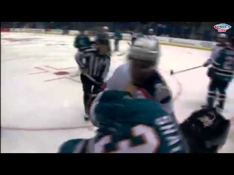 Tyler Shattock vs. Steve Spinell, November 02, 2014 - Worcester Sharks ...