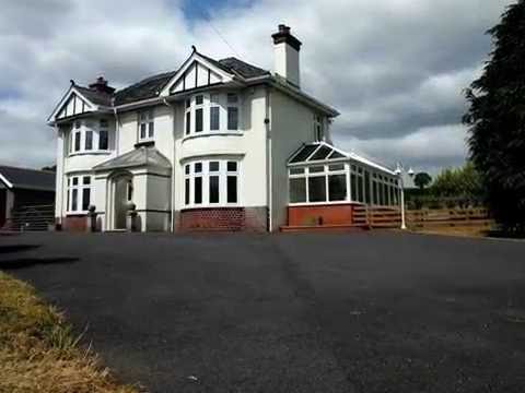 SA Property Tour - SAP0328 - BRYNCARREG HALL, LLYSONNEN ROAD, TRAVELLERS REST, CARMARTHEN, SA31 3RS