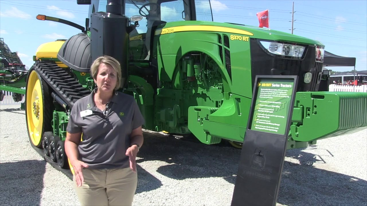2019 Deere 8RT tractors designed for better ride, more maneuverability