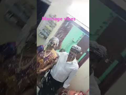 Middle-class marriage vibes..๐น๐