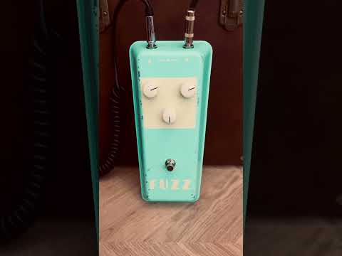 Wolf Devices / Fuzz / Aged Surf Green (Fuzz Face) | Reverb