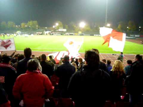 Fortuna Köln - Bonner SC: Choreo zum Auflaufen der Teams