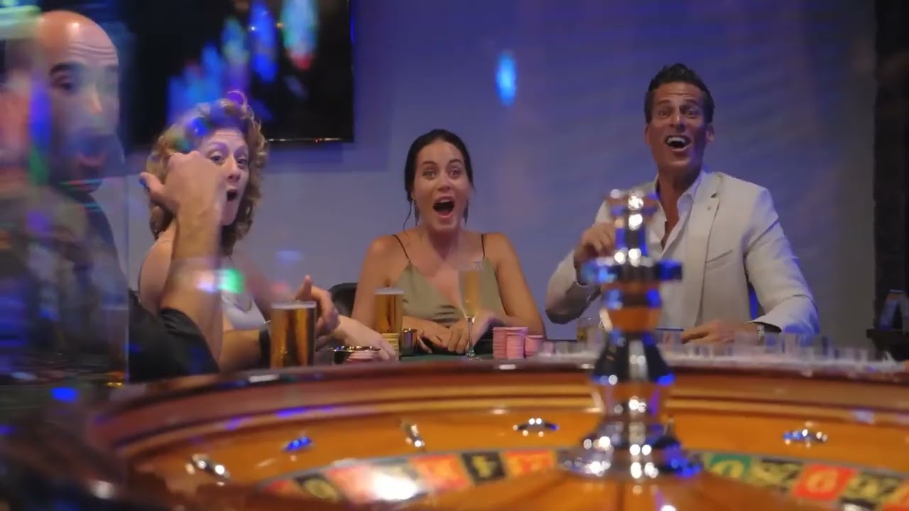 Use casino and table layout to improve Gameplay