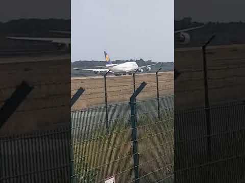ICAO CODE: EDDF Frankfurt am Main Airport Flughafen Lufthansa B747-8i D-ABTQ depature Runway 18