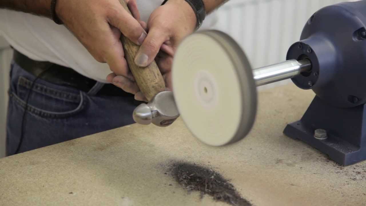 Polishing Aluminium and Steels with a Bench Grinder Metal Polishing Kit.