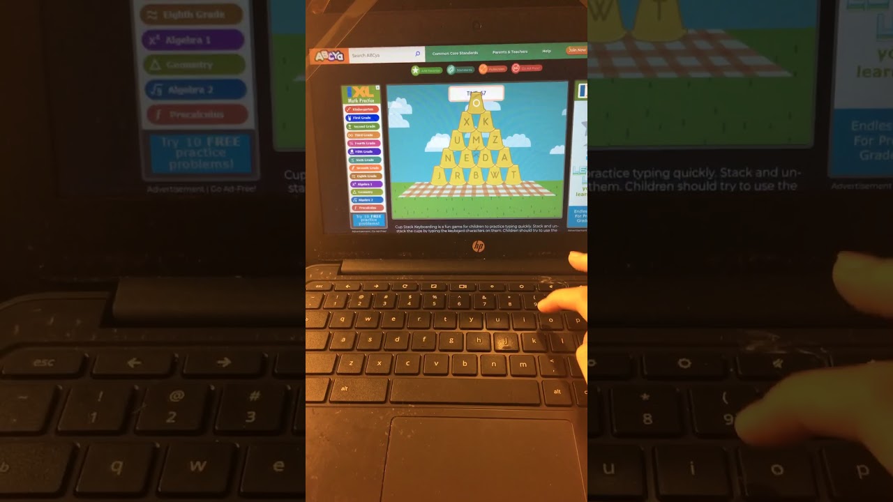 ABC Ya:Cup Stacking Typing