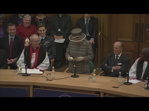Queen cracks joke with Archbishop of Canterbury