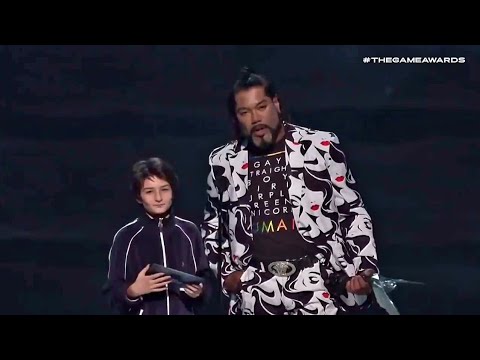 Kratos y Atreus en los Game Awards - "Read it boy" | God of War