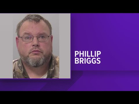 Western Ohio mayor resigns days after arrest for allegedly recording teenage girls undressing