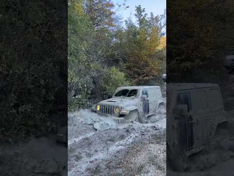 All new 2023 Wrangler 392 Rubicon in deep mud #shorts #jeep #offroad