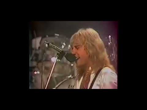 Status Quo Again and Again