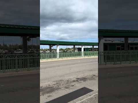Maui airport shuttle 