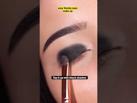 Step by step perfect black Smokey eyemakeup tutorial for beginners #smokeyeye #blacksmokeyeye