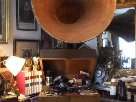 "Deutschland Deutschland Uber Alles" sung by "a Quartett" Columbia record C 1912