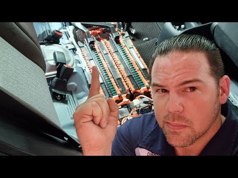 New toyota yaris cross hybrid battery technical review