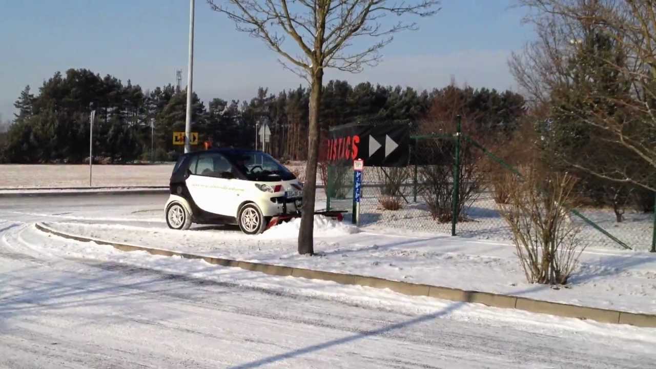 Yes, These Are smart fortwo Snowplows [Video] - autoevolution