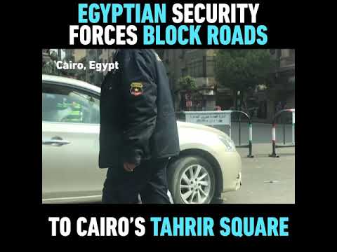 Roads to Tahrir square closed