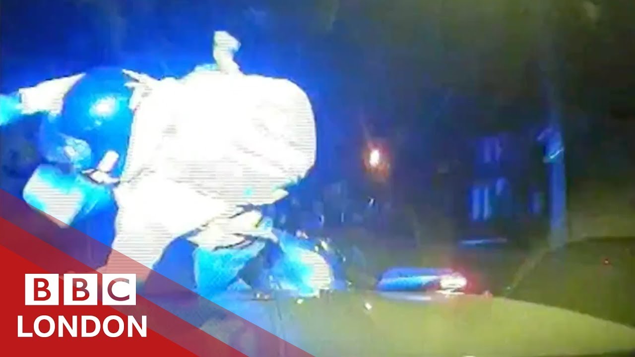 Police knock 'thieves' off mopeds in crackdown - BBC London