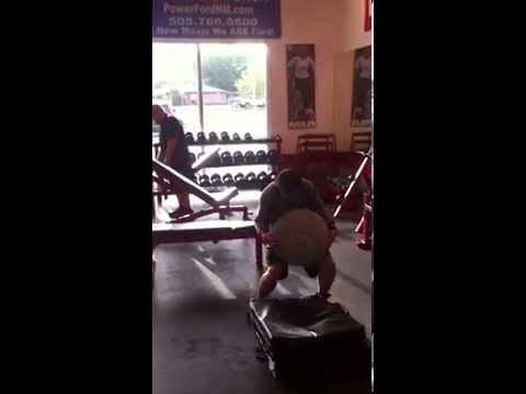 160lb Guy Vs 215lb Atlas Stone