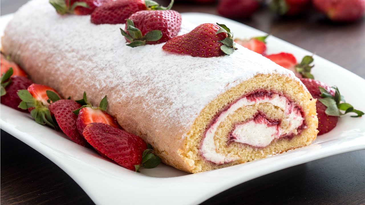 Sponge cake roll with strawberries – Best Cooking recipes In the world