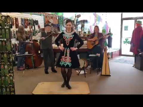 Irish Dancing Elizabeth with Deep Roots