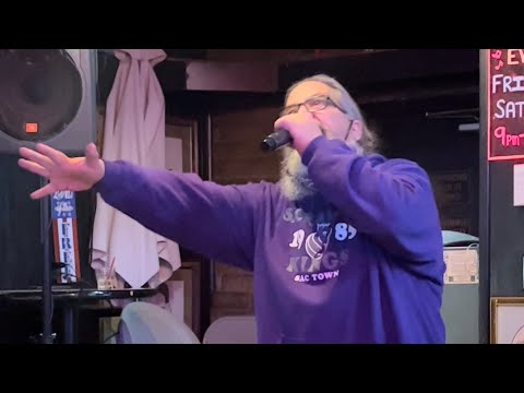 Johnny “Freakin” George with the “Humpty Dance” Karaoke at the Maple Room! Sacramento CA 11/18/23