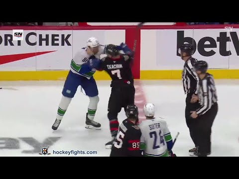 Dakota Joshua vs Brady Tkachuk Nov 23, 2024