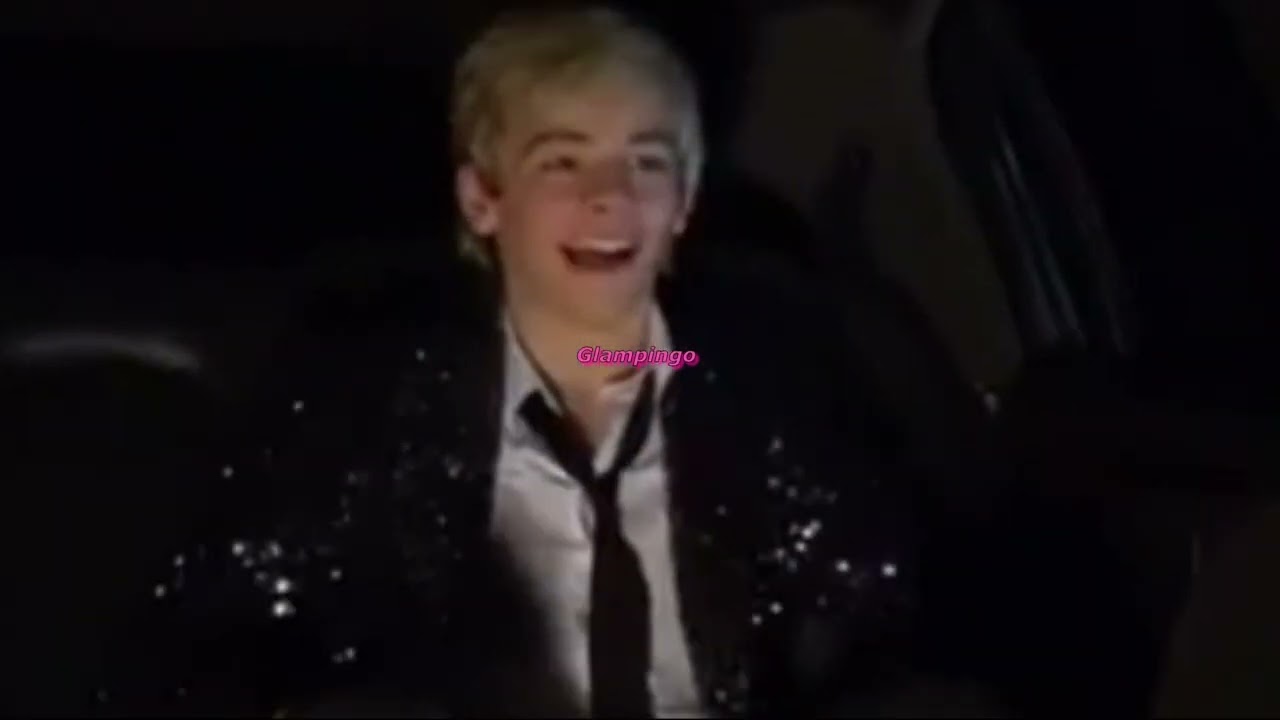 austin and ally in a nutshell (season 1 episode 7 managers & meatballs)