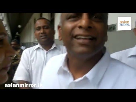 Dhammika Ranatunga Threatens Media Near Colombo High Court