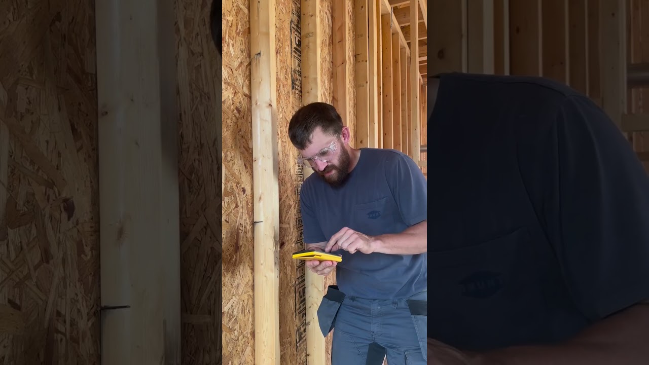 Who needs a calculator nowadays! ➕ ➖ ✖️ ➗ #construction #constructionlife #electrician #bluecollar