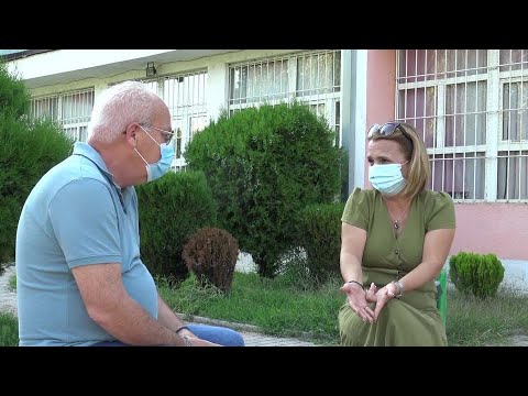 Аџиоска: Зошто никој не ги консултира искусните педагози?