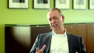 Field Applications Engineer Overview | What is a field applications engineer? - Zippia