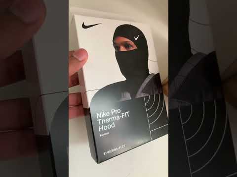 Nike Pro Thermal Fit Hood