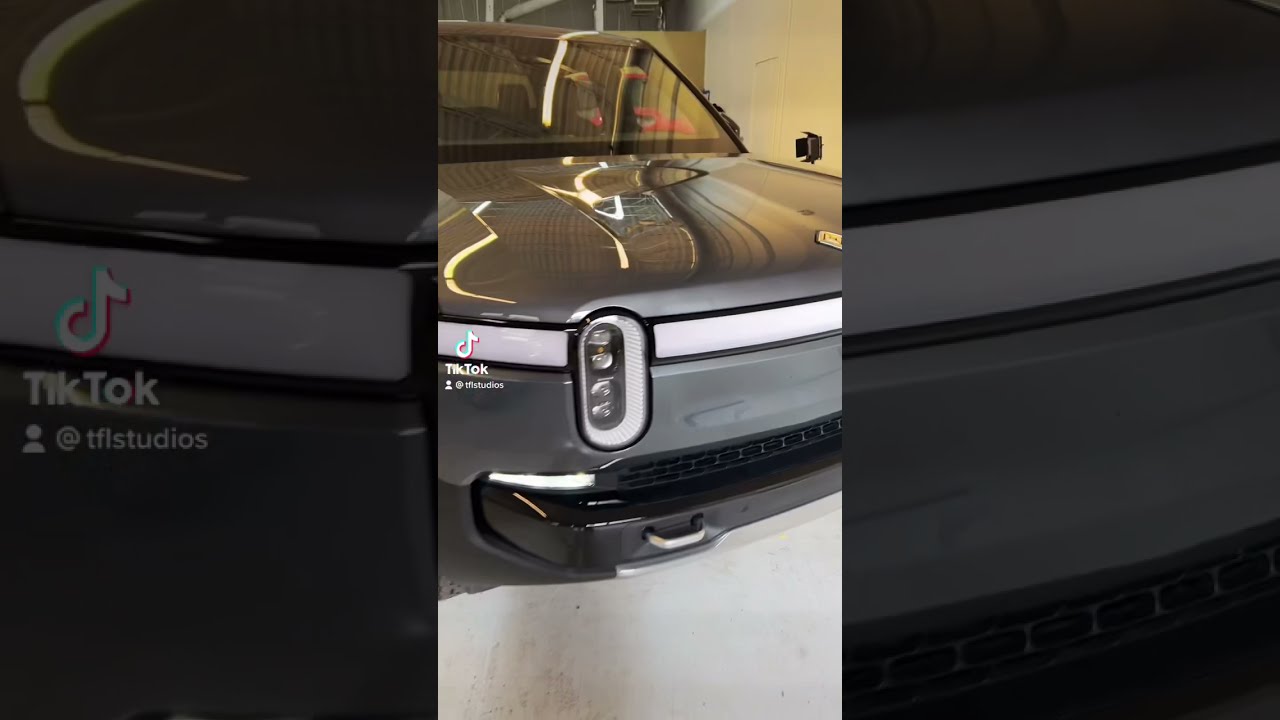 You Won’t Believe These Cool Features of The New & All Electric Rivian R1T Pickup Truck!