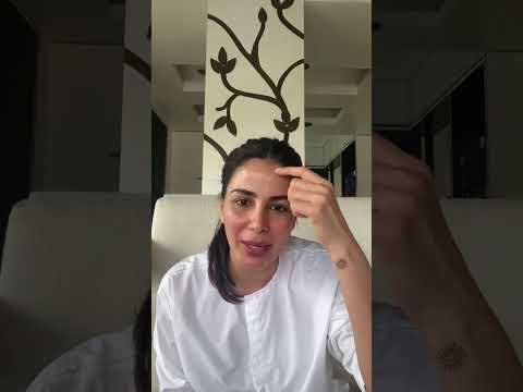 Actress Kirti Kulhari Insta Live