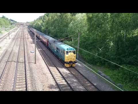 31128 + 47772: London King's Cross to Southall WCR (West Coast Railways)
